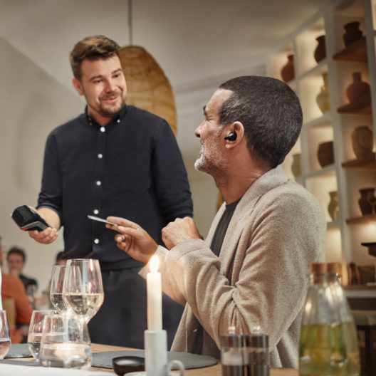 Sennheiser HD 1 – Sonderedition zur Pink Floyd-Ausstellung „Their ...