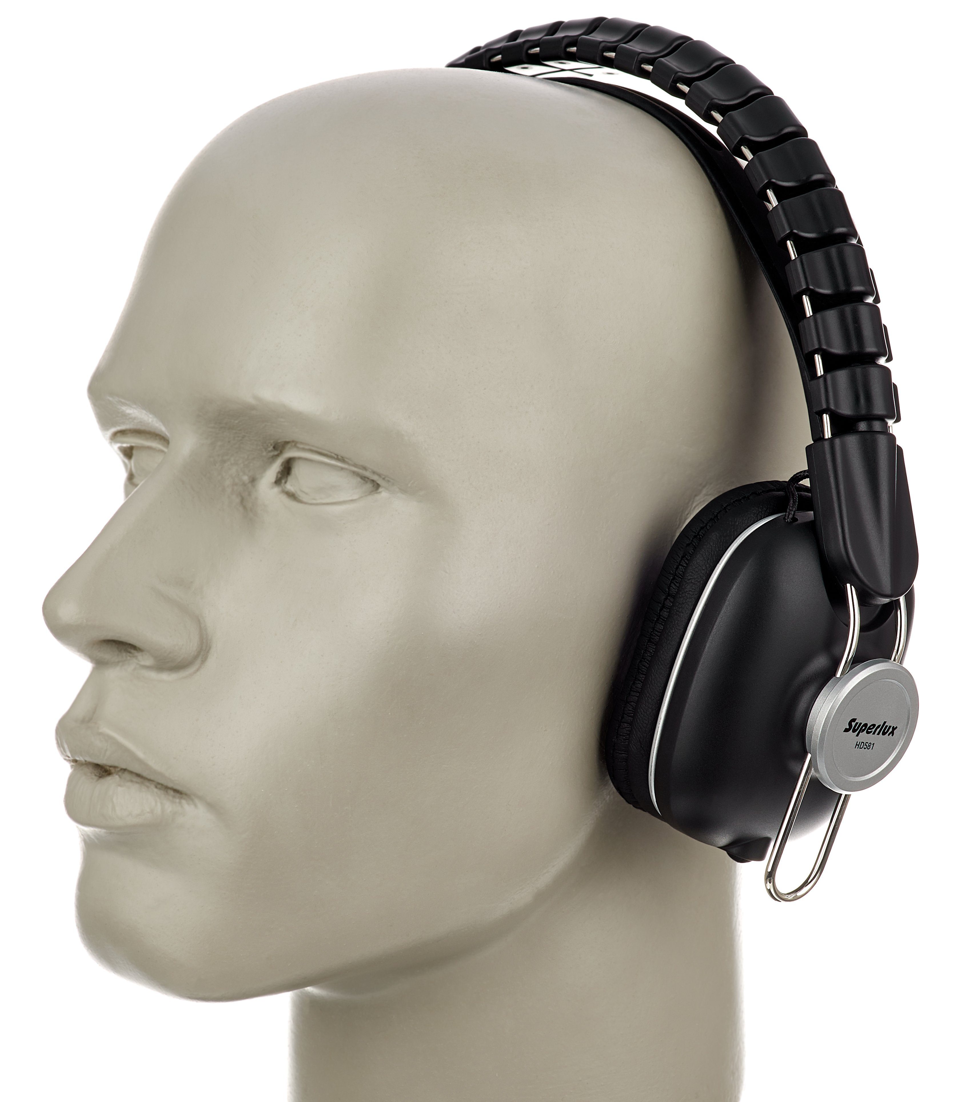 Superlux HD581 im Test bei kopfhoerer.de