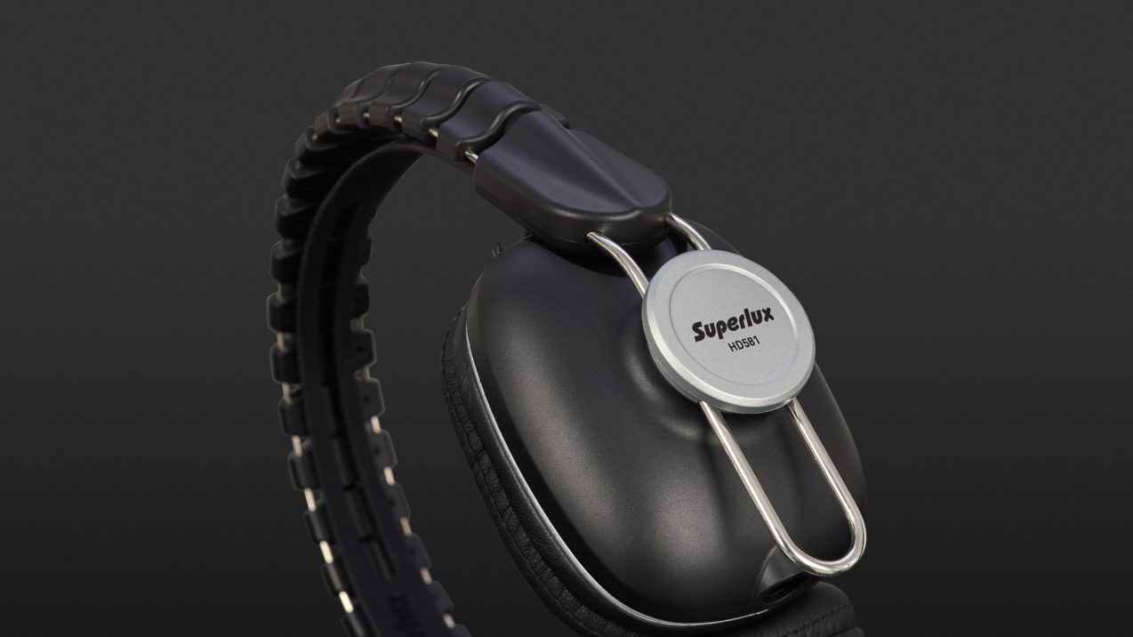Superlux HD581 im Test bei kopfhoerer.de